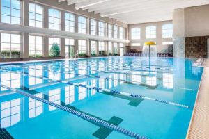 Does Life Time Fitness Have a Pool? (Photos & Amenities Explained)